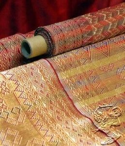 Membuat kain songket dan Jenis-jenis songket – Pusat Kain