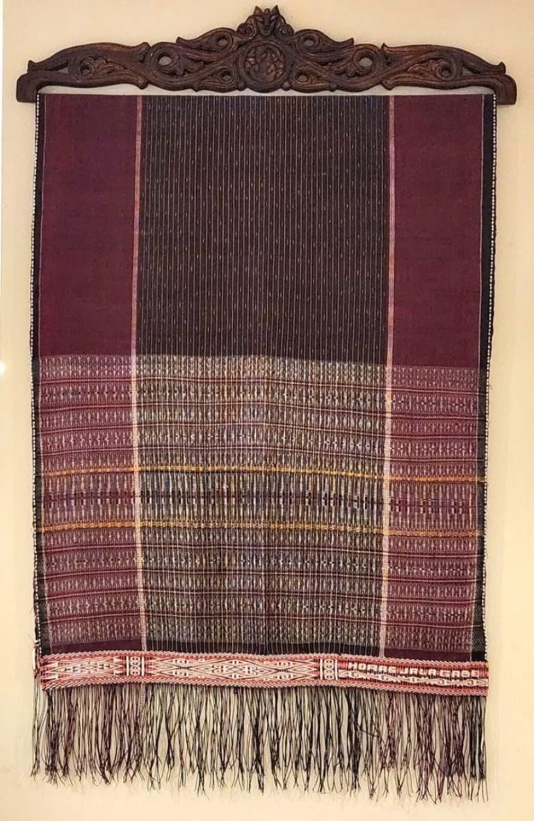Kain Ulos : Simbol Hidup dan Warisan Leluhur yang Mendunia dari Tanah ...